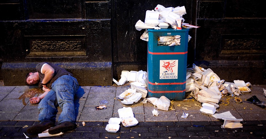 141 maneiras de dizer "bêbado" em Inglês - Molho Inglês